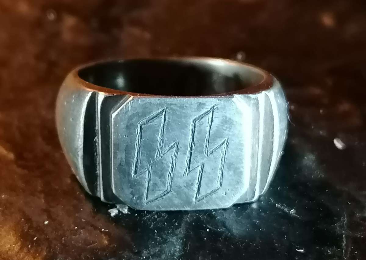 SS-Ring Nachrichten / Funker-SS Seitliche Blitze | SS | Drittes Reich ...