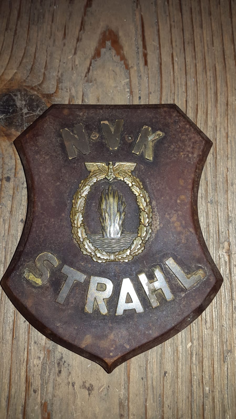 NVK Strahl Tafel | Auszeichnungen / Büsten / Bilder / Adler / Fahnen ...