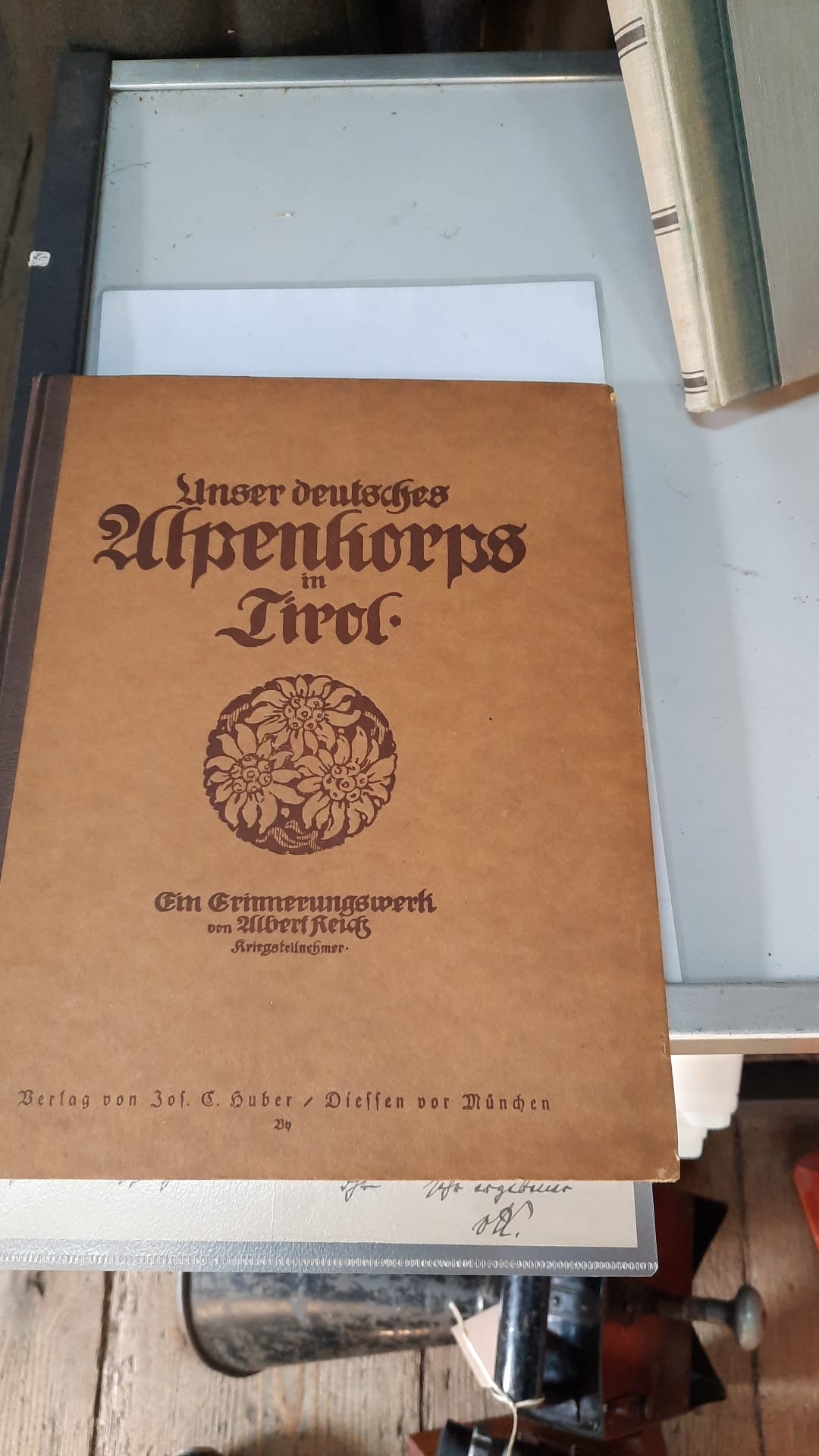 Buch Unser deutsches Alpenkorps im Tirol | Auszeichnungen / Büsten ...